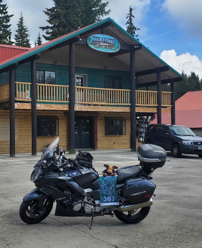 GT06 Tollgate Store Rider 363 – PNW Grand Tour